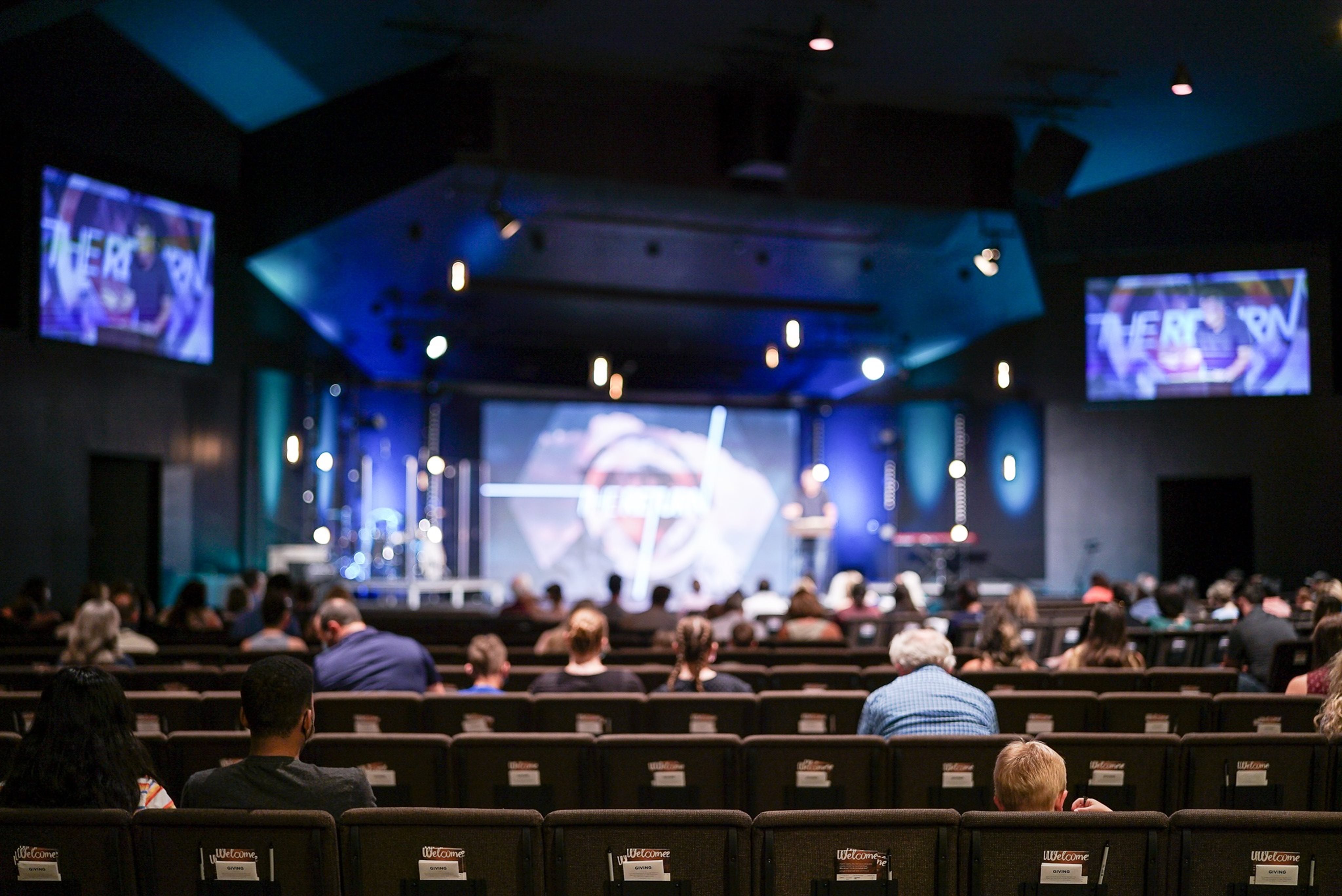 US Megachurches Are Getting Bigger and Thinking Smaller | CT Pastors ...